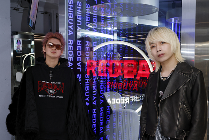 超進化系『REDEAL SHIBUYA』が始動！中村雄樹×かとし×亮介が圧倒的熱量で仕掛けるワンホン最新モード&カラートレンド｜リクエストQJ